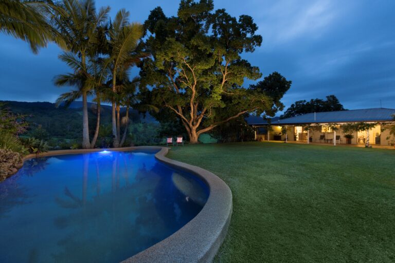 Origin House Carool | The Tweed