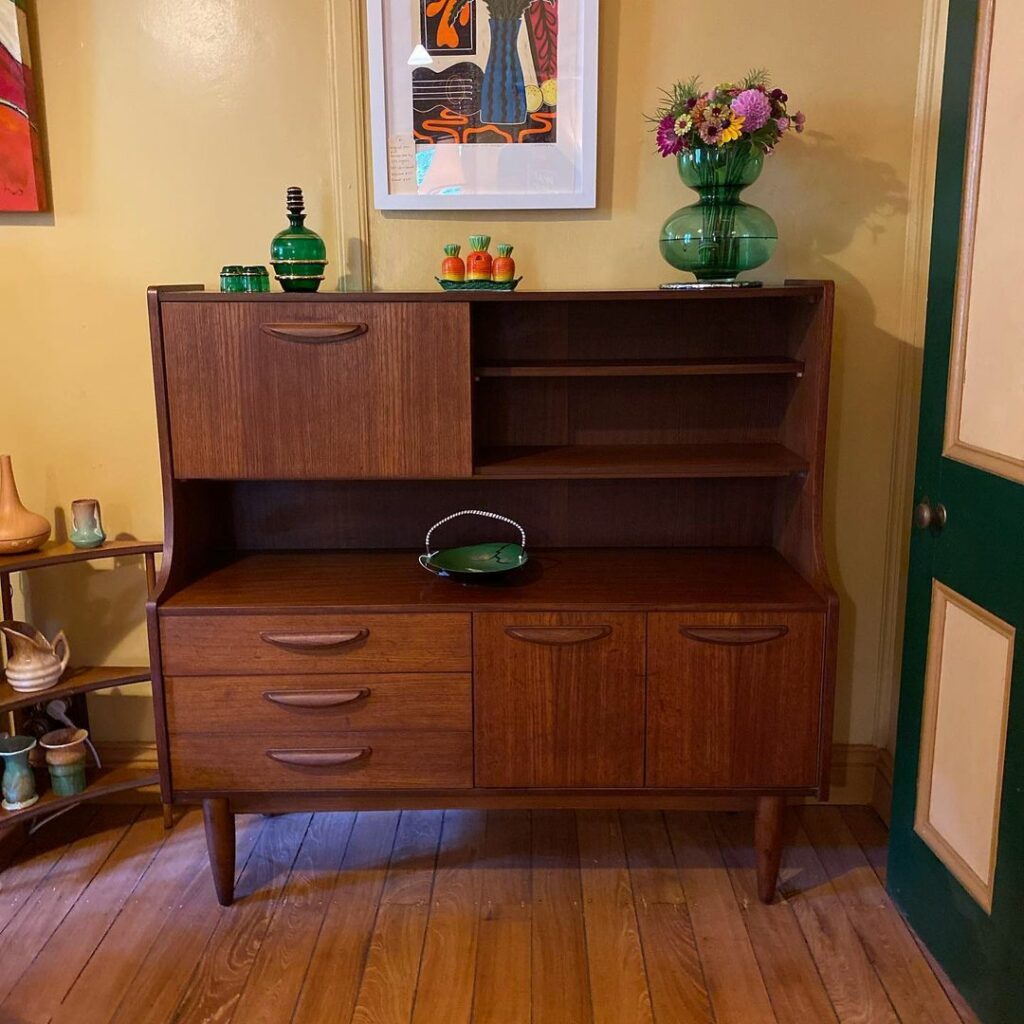 Top Antique Stores for Unique Vintage Finds in The Tweed